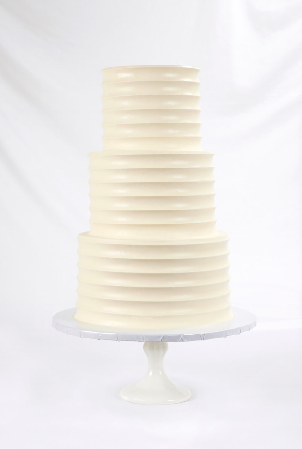 Bestill swirl bryllupskake - Cakes by Hancock