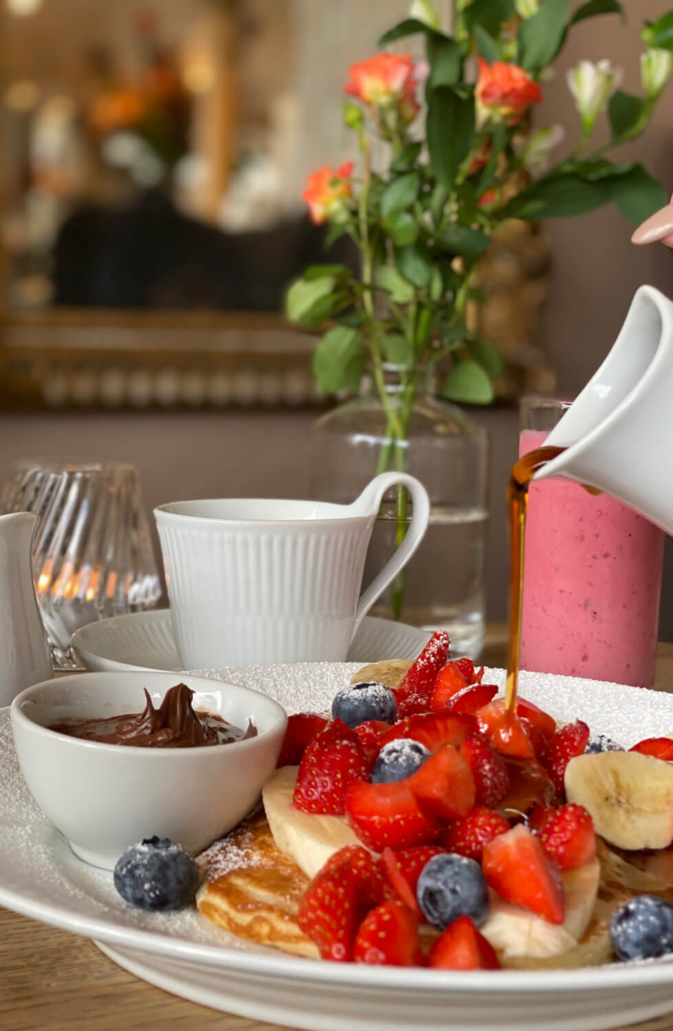 Beställ gyllene pannkaksfrukost - Brogyllen