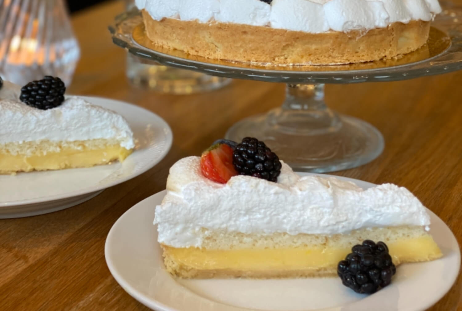 Beställ citron och maräng bakelse - Brogyllen