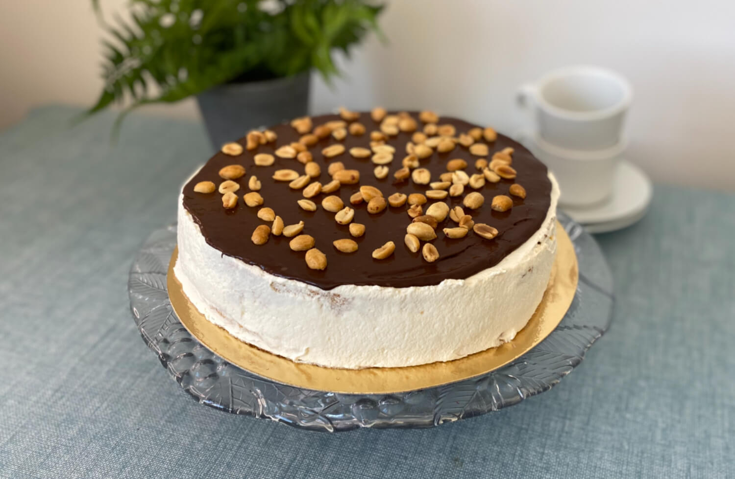 Bestill snickerskake - Bodø bakeri